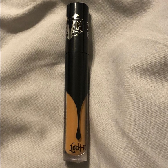 Kat Von D | Makeup | Kat Von D Deep 33 Lock It Concealer | Poshmark